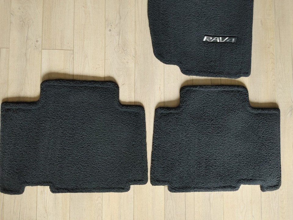 2013 - 2018 TOYOTA RAV4 CARPET FLOOR MATS 13 14 15 16 17 18 OEM #890 | eBay