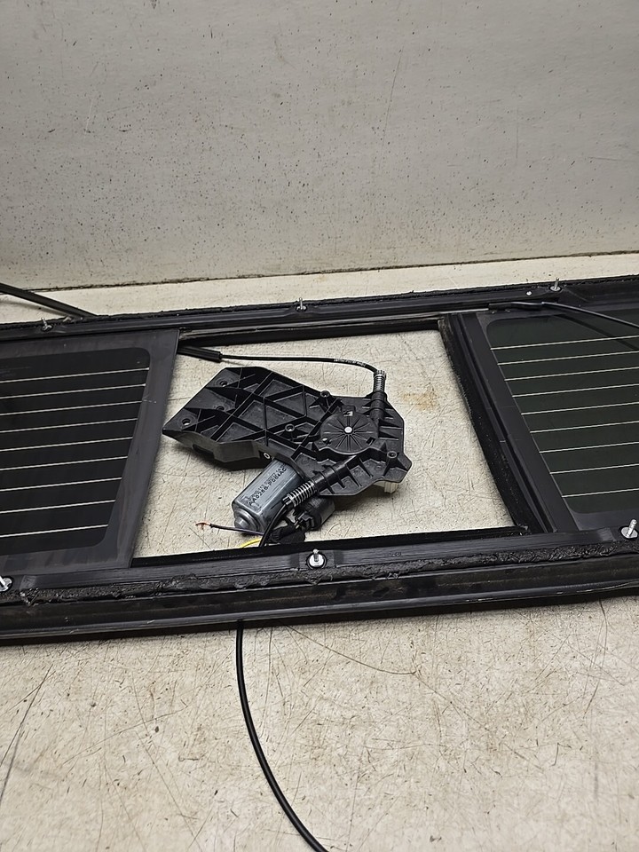 2009-2014 OEM Ford Truck F150 HEATED Power Sliding Window Rear Slider ...