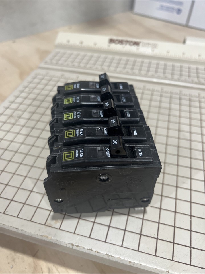 LOT OF 5 Square D QO120, 20 Amp 1 Pole, 120/240VAC, TYPE QO Circuit ...