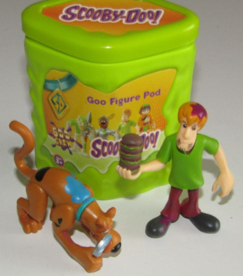 Scooby Doo Sleuth and Shaggy with Burger Small Plastic Figures and Goo ...