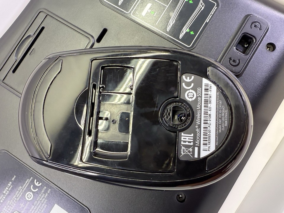 Microsoft Wireless Comfort Desktop 5050 Ergonomic Keyboard & Mouse No ...