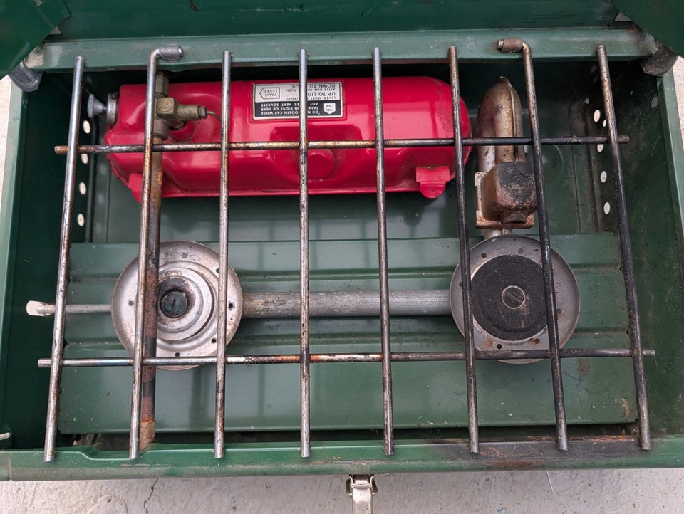 Vintage Coleman 425E Camp Stove - Not tested - Selling as parts | eBay