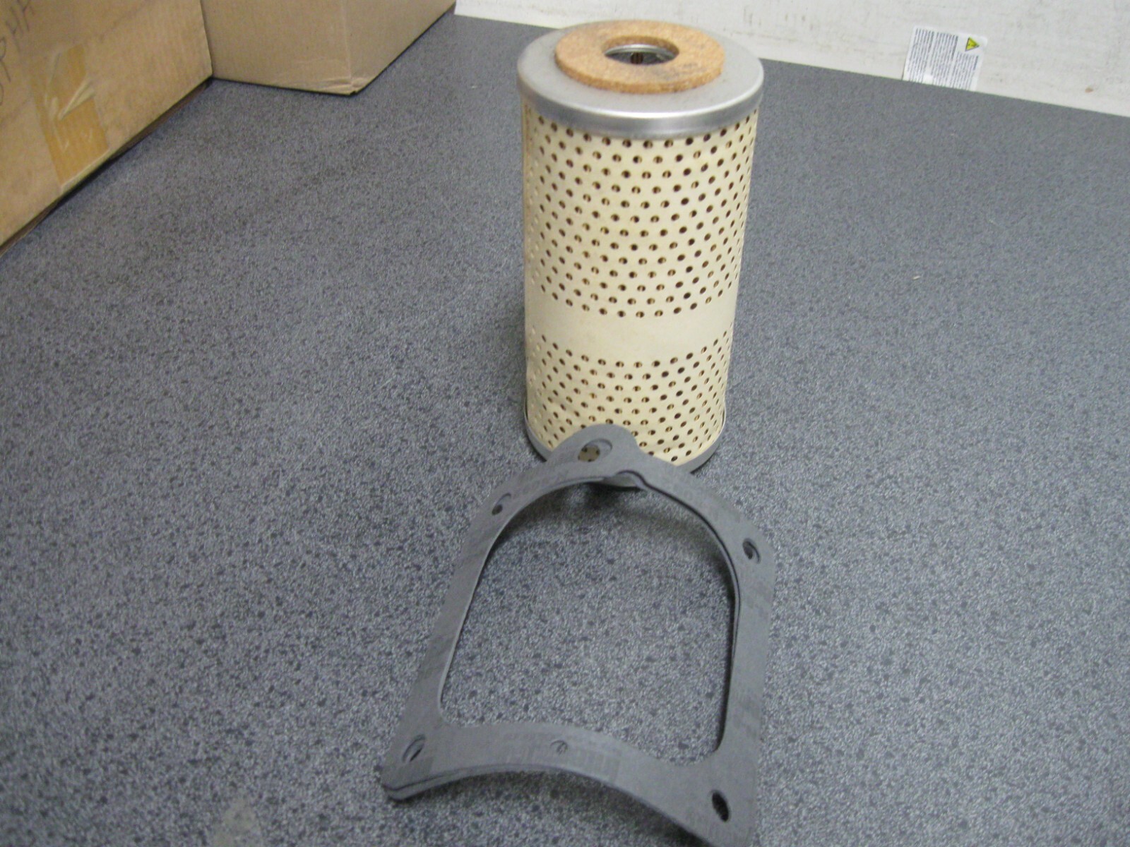 INGERSOLL-RAND 4H8792 - Cross reference fuel filters