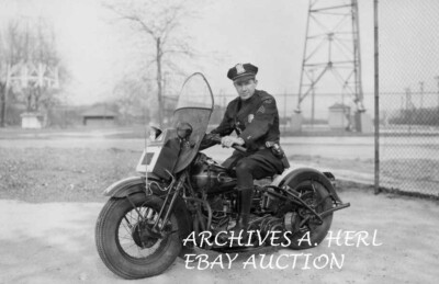 Harley-Davidson 61 OHV Knucklehead 1940 police motorcycle photo press ...