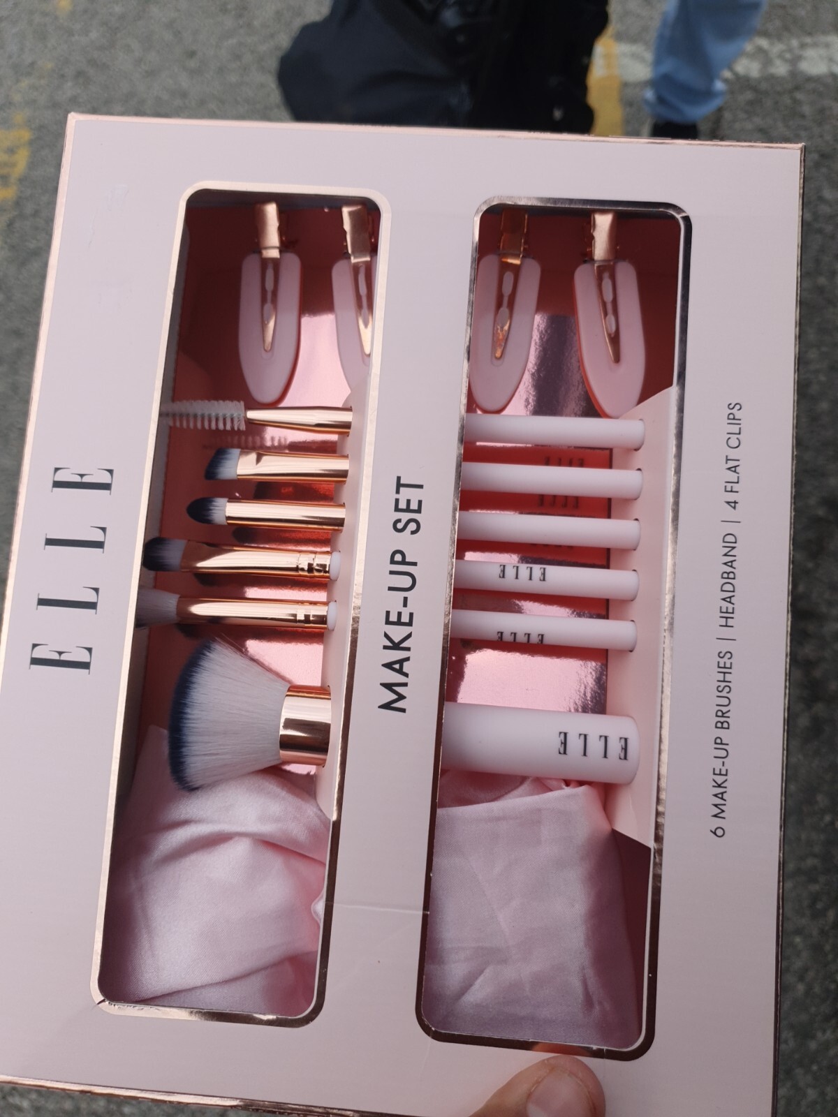 Elle All-In-One Make-Up Style Accessory Gift Set With 6 Cosmetic ...