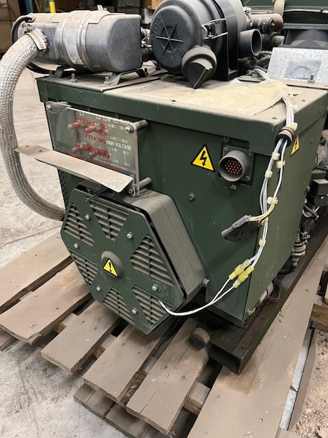 U.S. Military Auxiliary Power Unit (APU), 10 kW, 120/240 VAC, 60 Hz ...