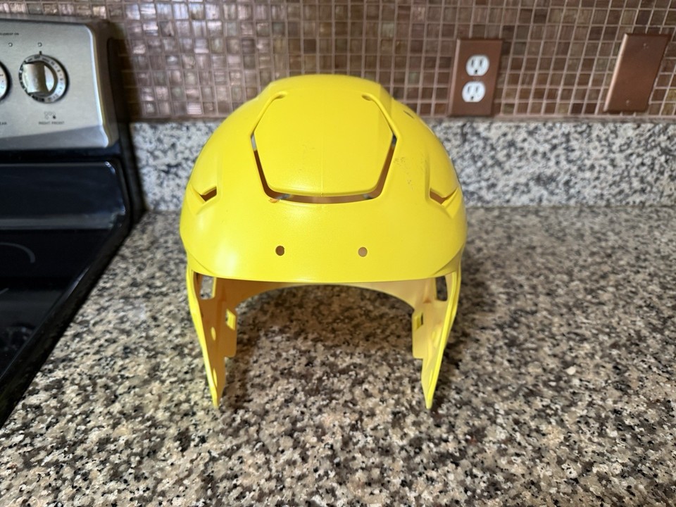 Riddell SpeedFlex Football Helmet Yellow SHELL ONLY - Game Used Oregon ...