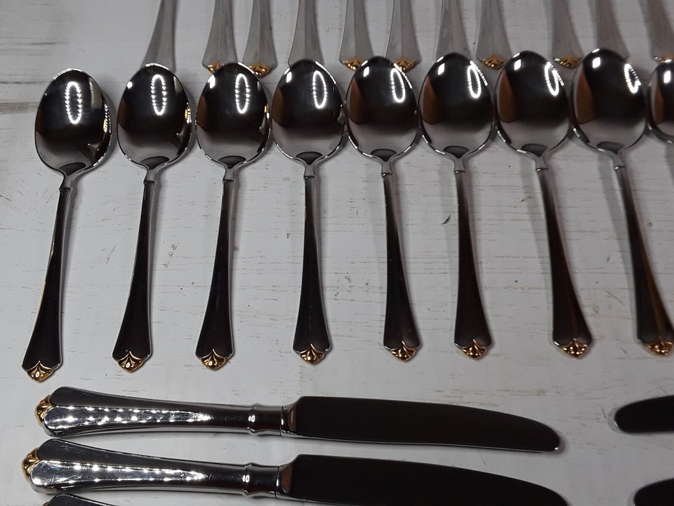 Vintage Oneida Juilliard 18/8 Stainless 24K Golden Accents 40 pcs Set ...