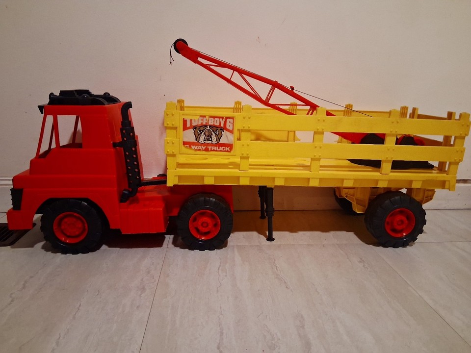 Vintage 1965 Remco Tuff Boy 6-Way Battery Operated Semi/Trailer/Boom 36 ...
