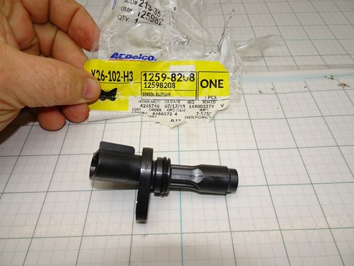 GM 12598208 Crankshaft Position Sensor Crank 213-3523 OEM NOS General ...