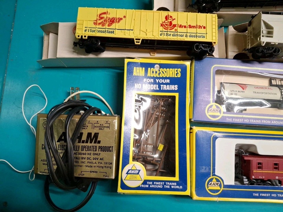 LOT Of AHM Vintage Original Electric Trains HO Scale W/ Boxes Untested ...