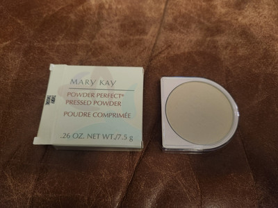 Mary Kay POWDER PERFECT Pressed Powder IVORY #6251 New OLD STOCK | eBay
