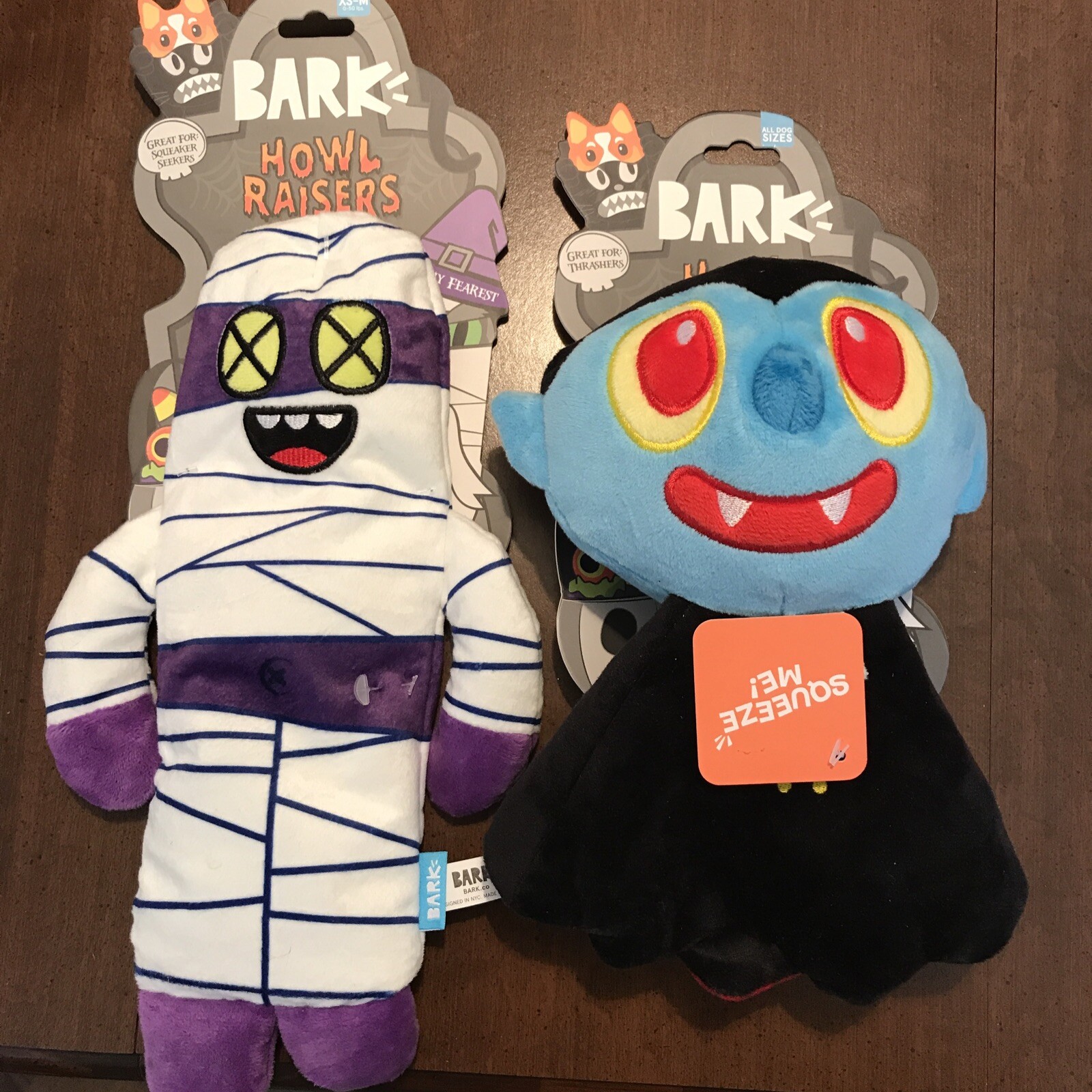 Lot Of 2 Bark Howl Raisers Dog Toys Mummy Fearest & Count Barkula ...