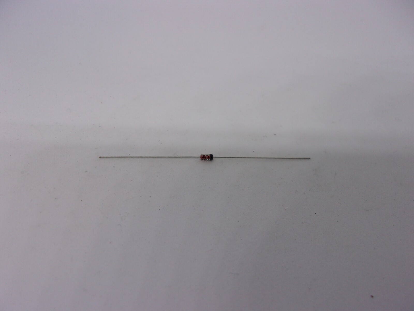 20 Pcs Pack Lot Silicon Planar Zener Diodes 1/2W 0.5W DO-35 Package DIP ...