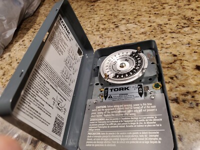 TORK 40 Amp 24-Hour Indoor Mechanical Timer Switch Metal Case 1109A 120 ...