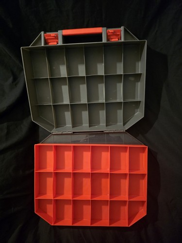 ROBLOX COLLECTIBLE FIGURE CARRYING CASE HOLDS 36 Figures Empty 2 Levels ...