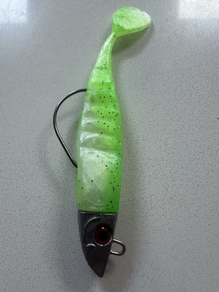 Weedless Minnow Fishing Lure For Bass Pollock Coley Saltwater Sea 24g ...