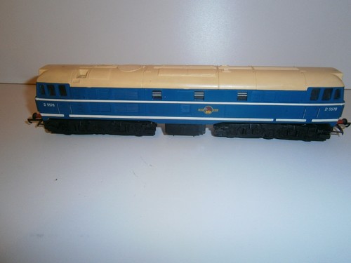 TRIANG R377 BLUE DIESEL LOCO | eBay UK
