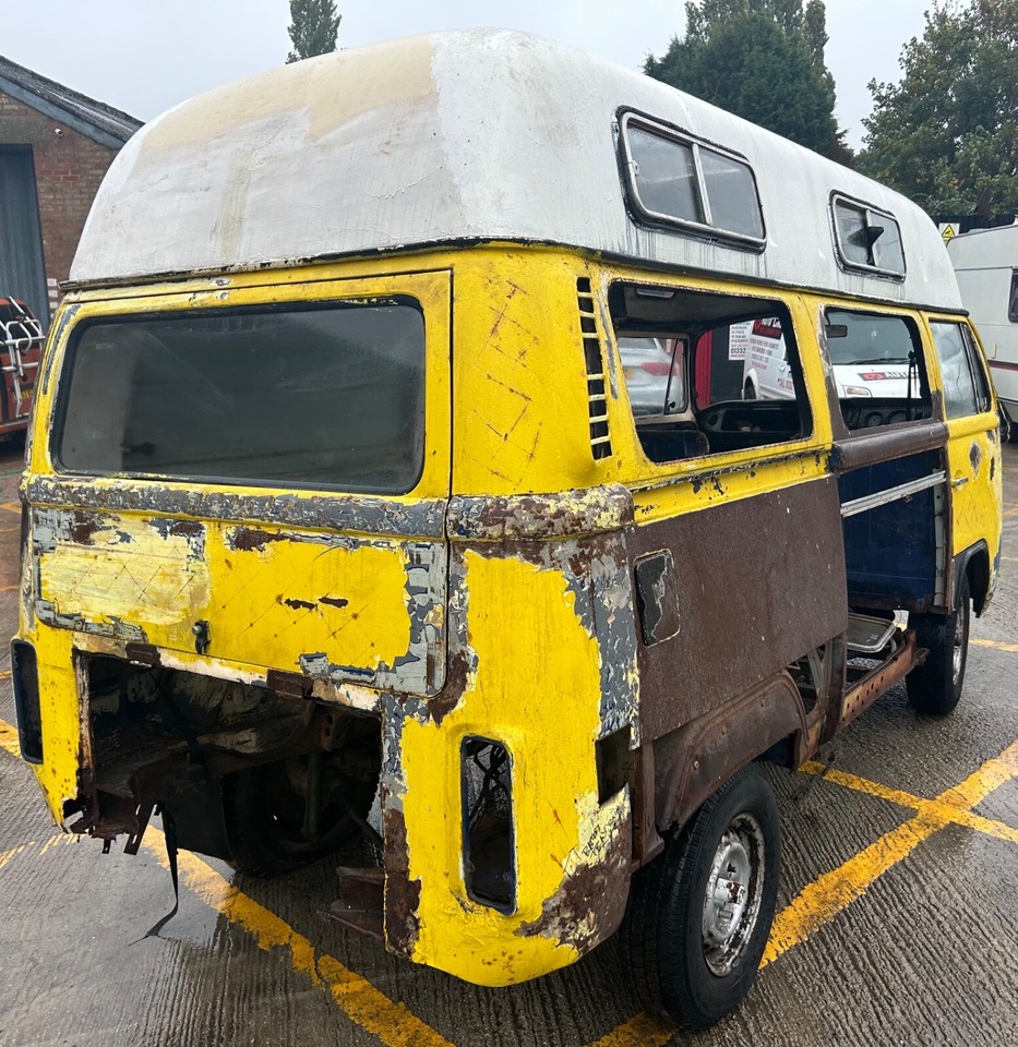 1978 Volkswagen T2 Bay Window Factory Fitted High Top Spares or Repair ...