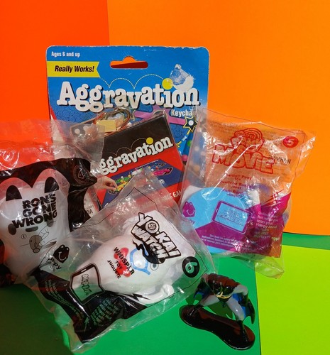 Lot 6 Random Small Toys Bat Man Figure Mini Aggravation Game Sealed ...