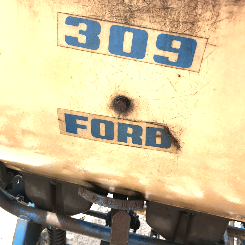 Used Ford 309 -2 Row Planter with Fertilizer (FREE 1000 MILE DELIVERY FROM KY) | eBay