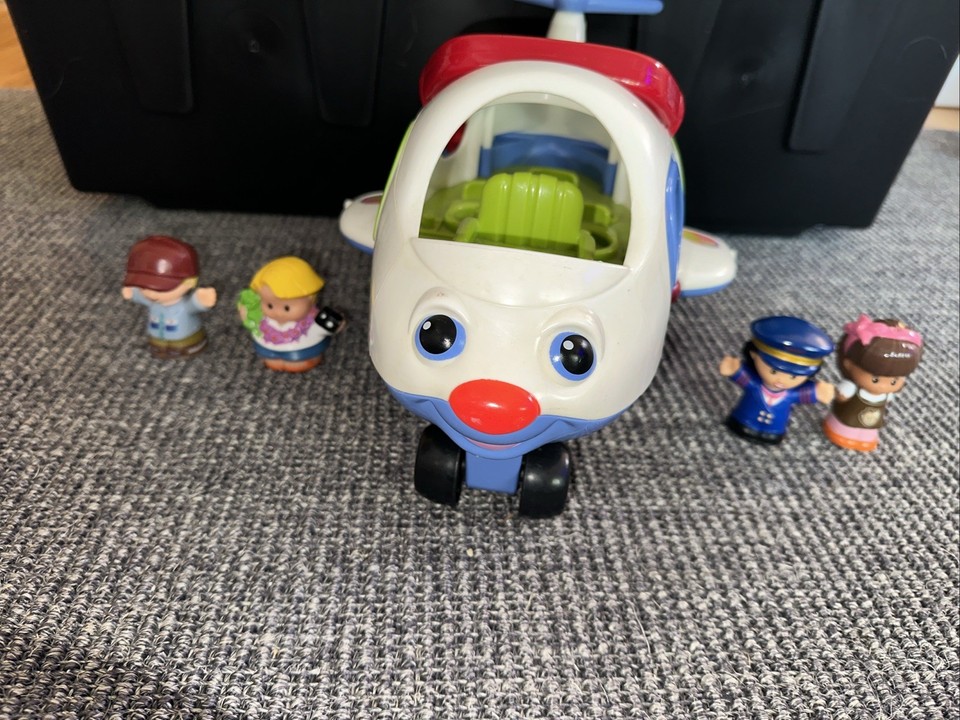 Fisher Price Little People Lot Lil' Movers Plane Airplane 4 Figures ...