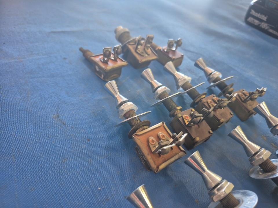 13 PC COLE CHRIS CRAFT SWITCH SET WITH PLACARDS NAME PLATES CENTURY ...