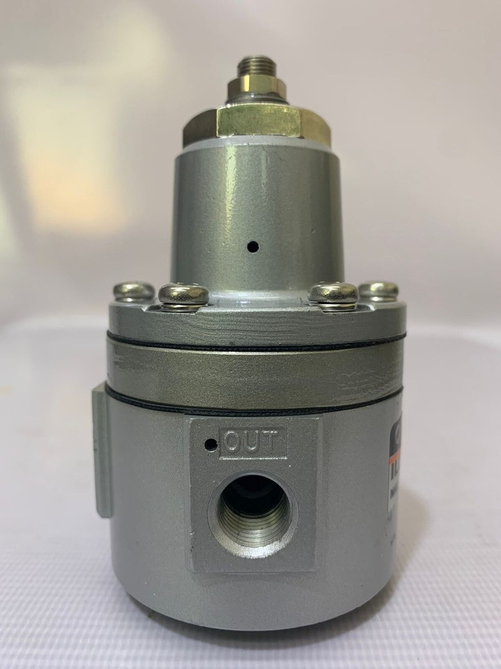 SMC / Lock Up Valve / IL201-02 | eBay