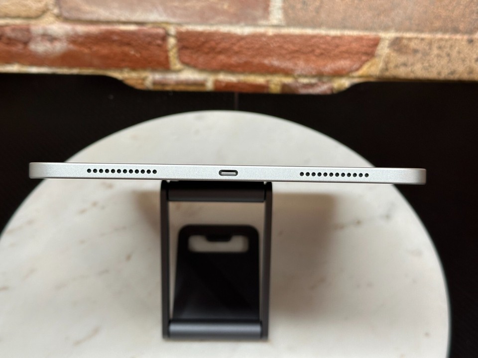 Apple iPad (10th generation) Wi-Fi - 64GB - Silver - Very Good | eBay