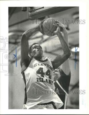 1991 Press Photo College of Staten Island Basketball's Shelly Hubbard ...