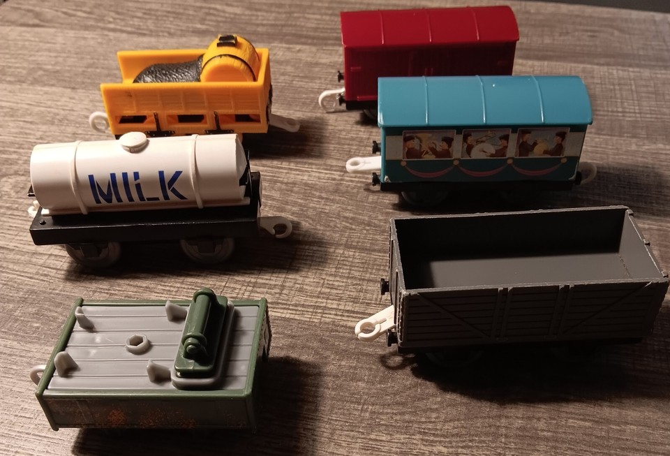 Thomas & Friends Trackmaster Passenger Car lot milk tanker coal car ...