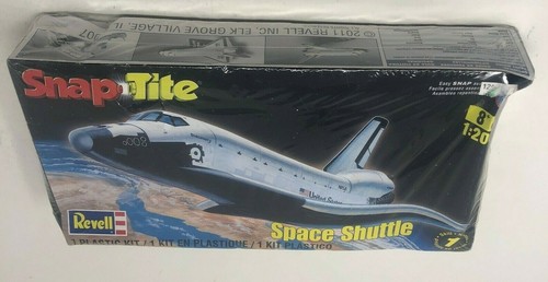 Revell Monogram Space Shuttle Discovery Plastic Model Snap Tite 1:200 ...