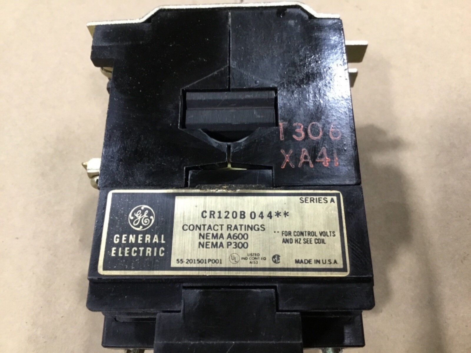 General Electric CR120B 044** Industrial Relay Contactor 380/460V Coil ...