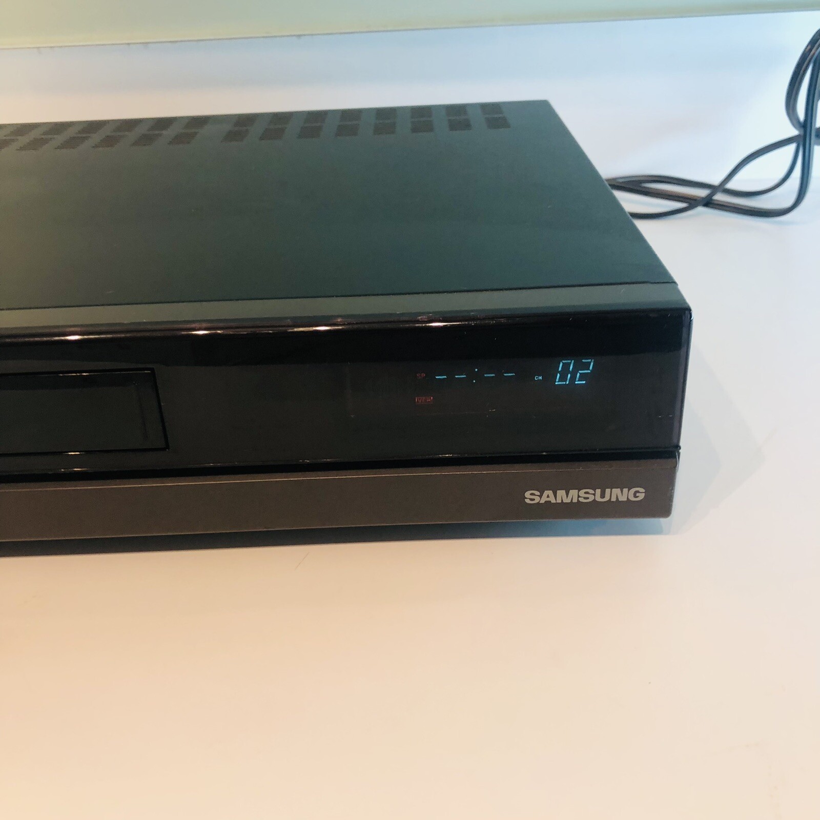 Samsung VR4300 VCR VHS Tape Player and Recorder 4-head on Screen Prog ...