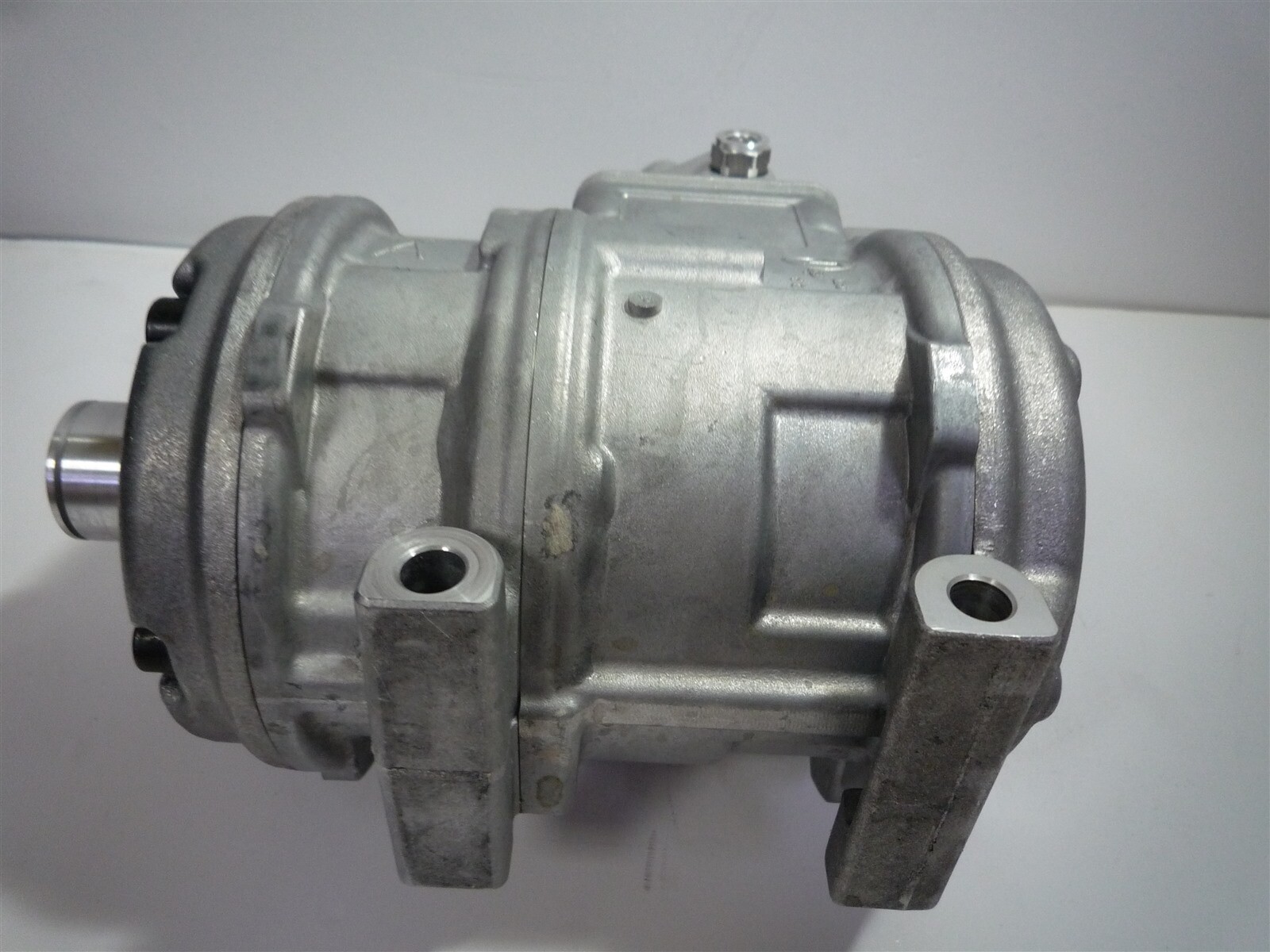 GENUINE OEM TOYOTA COMPRESSOR ASSY, COOLER 88320-60720 | eBay