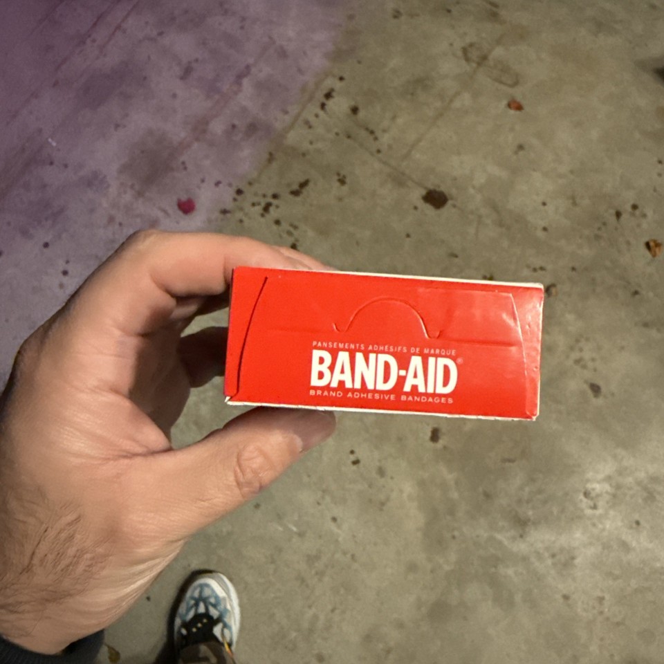 Supreme Band Aid Johnson & Johnson SS19 Authentic & Free Red Box Logo ...