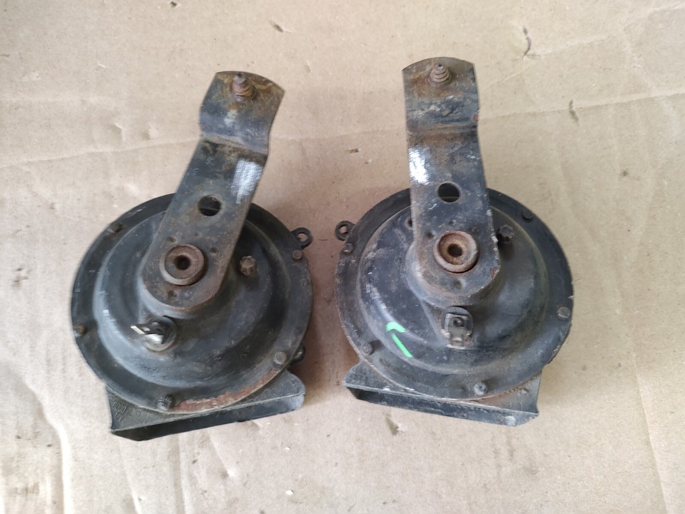 1970-1972 Delco Remy Hi and Low tone horns Skylark GS Chevelle 442 GTO ...