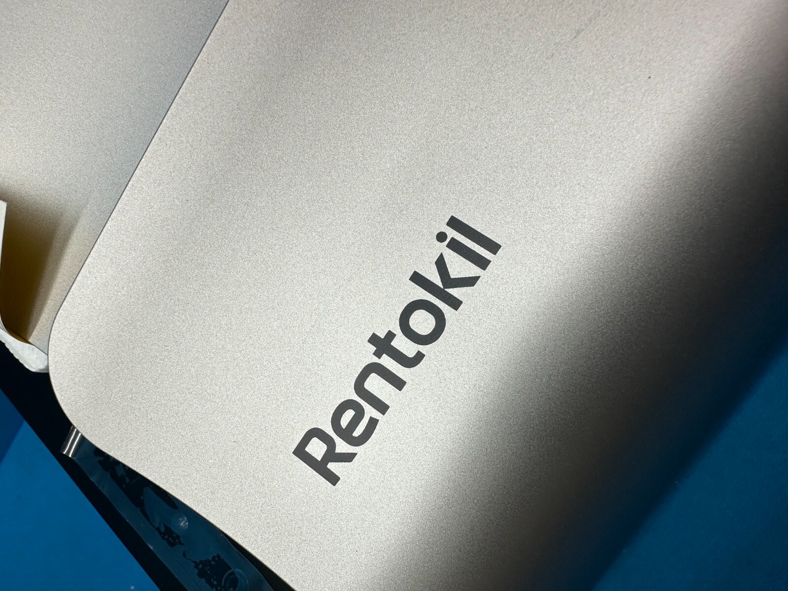 Rentokil 304807 LUMNIA Standard Wall Hang Sticky UV Bug Insect Light ...