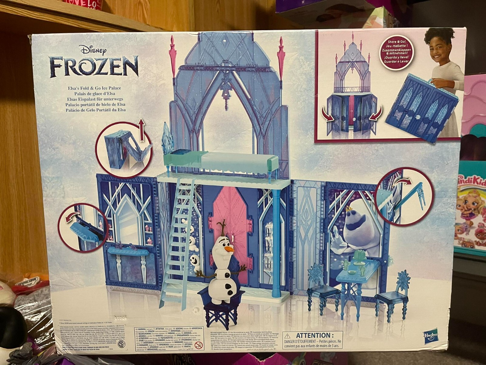 Frozen 2 Fold and Go Elsa's Ice Palace Portable Castle Playset Disney ...