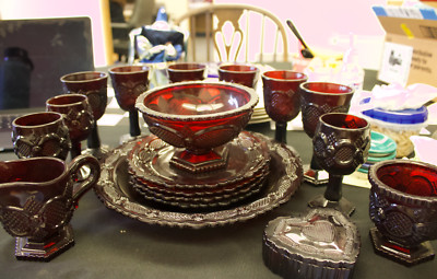 Avon 1876 Cape Cod Collection Red Glass 10 piece Dinnerware Set | eBay