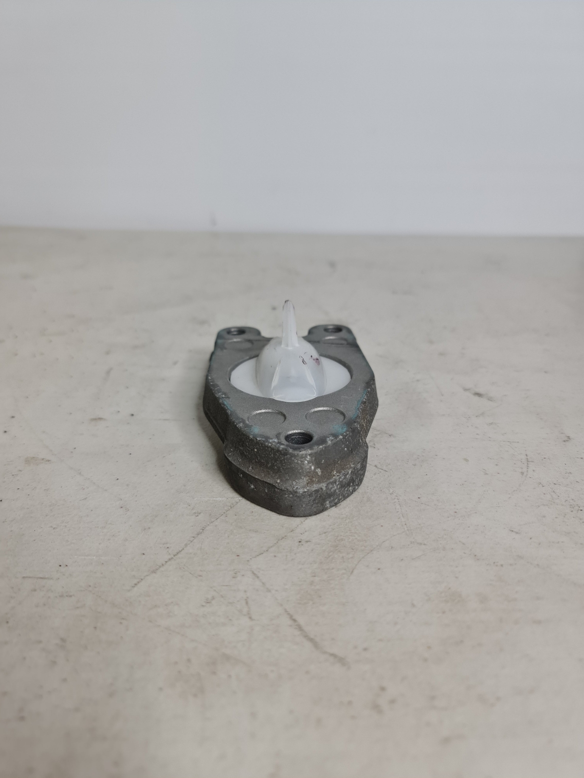 2015-2020 BMW 31-31-2-284-779 BMW 31312284779 Adapter Plate Edc 2284779 ...