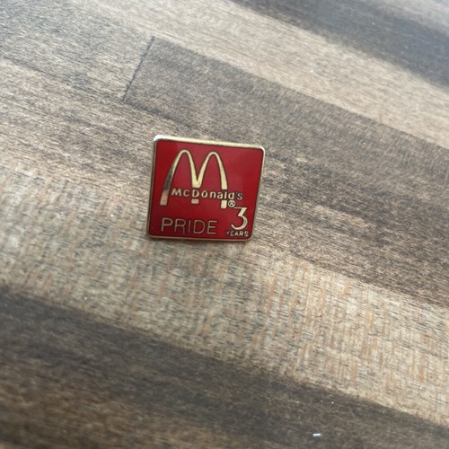 McDonald's Restaurant 3 Years of Service Pride Employee Pin | eBay