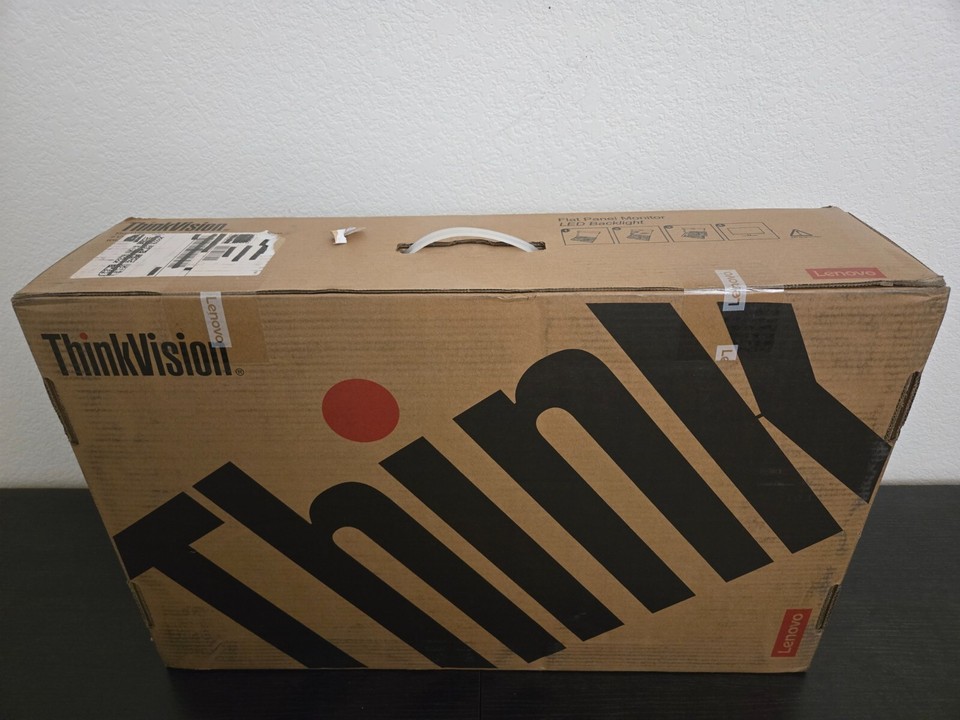 ThinkVision P27h-28 Flat Panel 27 in. Monitor 62ED-GAR6-U3 (D21270QP ...