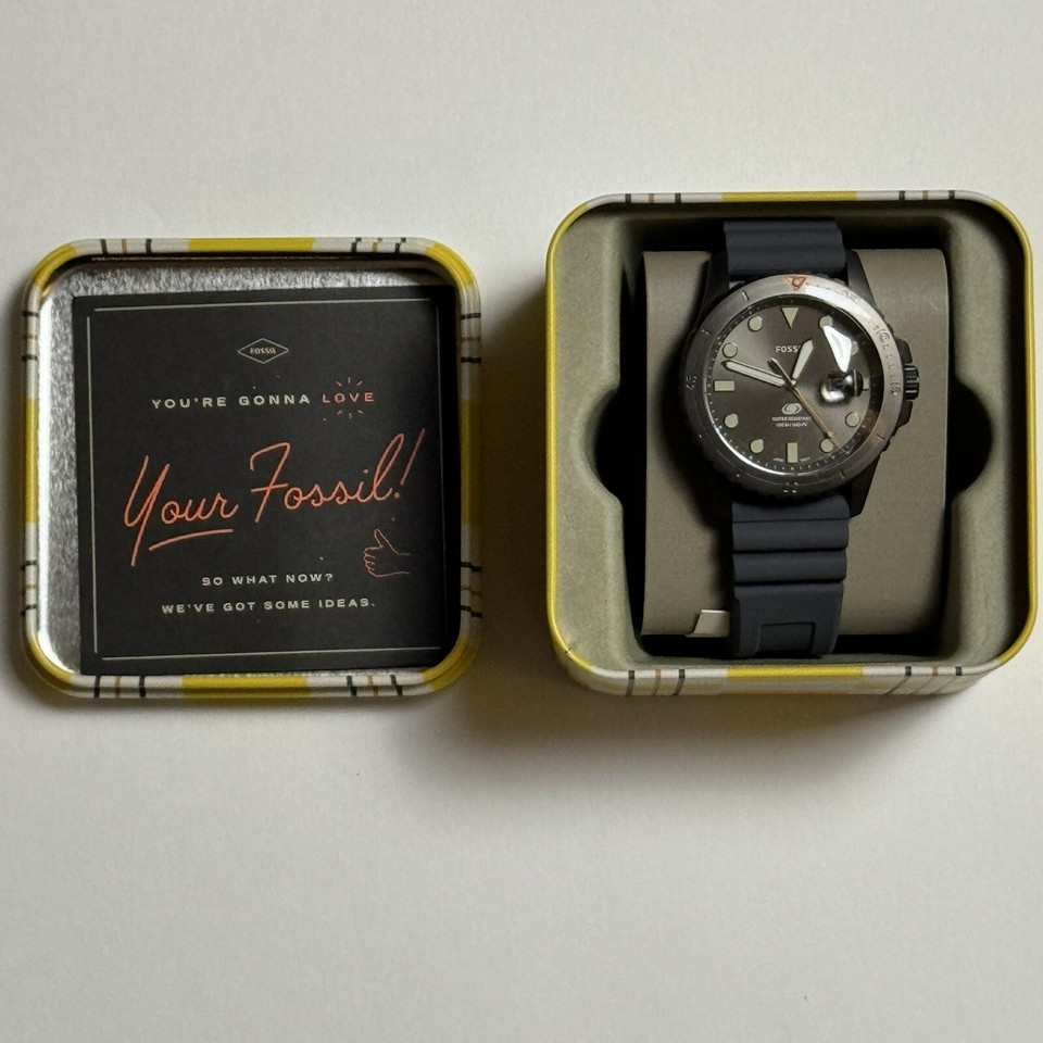 Fossil Men’s Gray Stainless Steel And Silicone Dive Inspired Sports ...