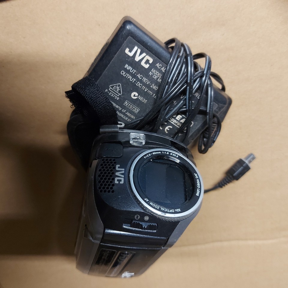 JVC Everio GZ-MG175EK Handheld High Definition 40 GB HDD Camcorder ...