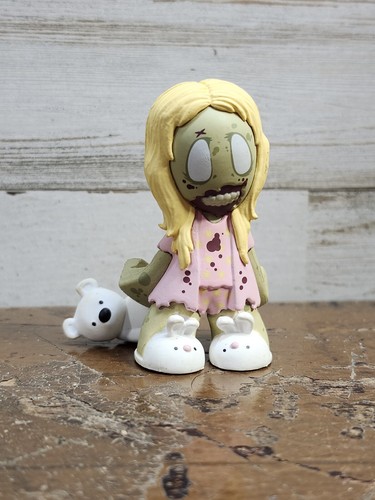 Funko Walking Dead Myster Mini Teddy Bear Girl Walker 2013 - Vinyl ...