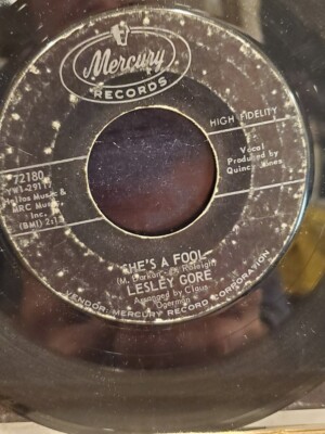 LESLEY GORE 7" 45 RPM "She's a Fool" & "The Old Crowd" G condition | eBay