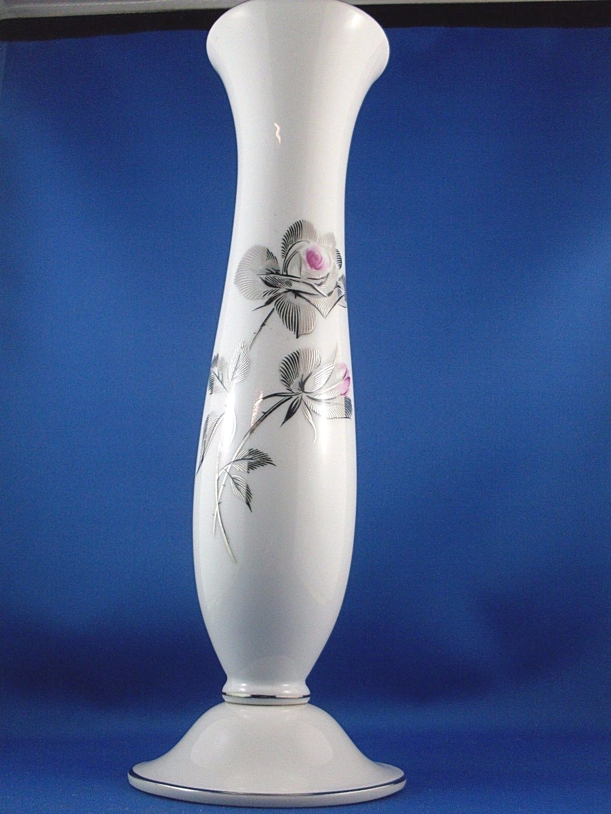 RARE Antique FURSTENBERG Germany (#02663) Roses 31.5cm Tall Porcelain ...