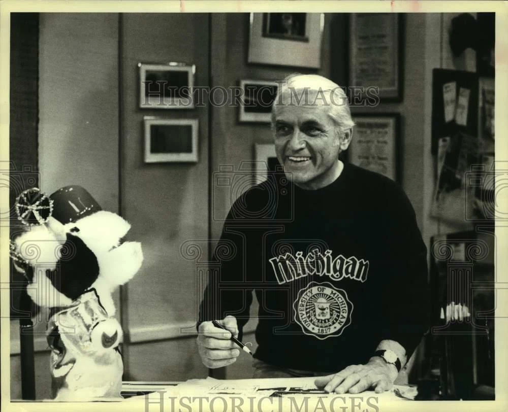 Ted Knight Too Close For Comfort