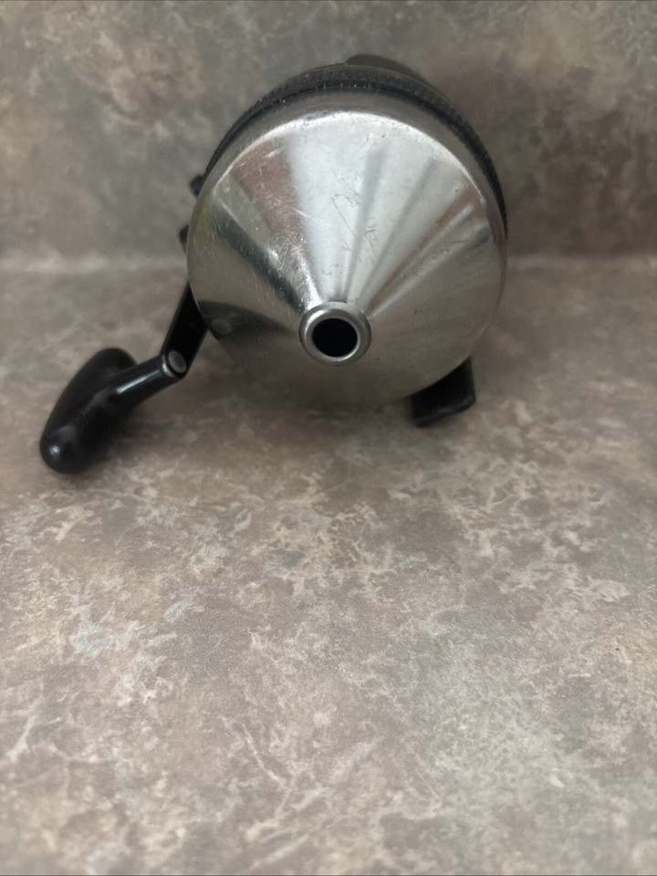 Vintage Zebco 20/20 Pro Staff Graphite Closed Face Thumb Button Casting ...